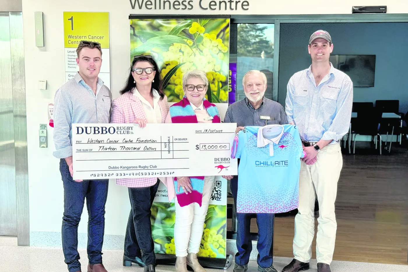 Dubbo Kangaroos hop in to Western Cancer Centre with big donation