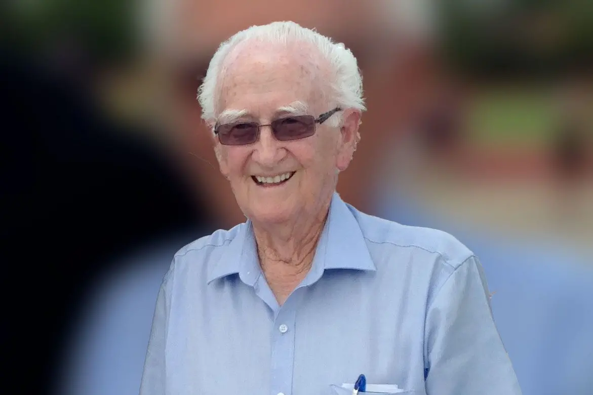 More thoughts on a remarkable man of local athletics, Ross Poulton